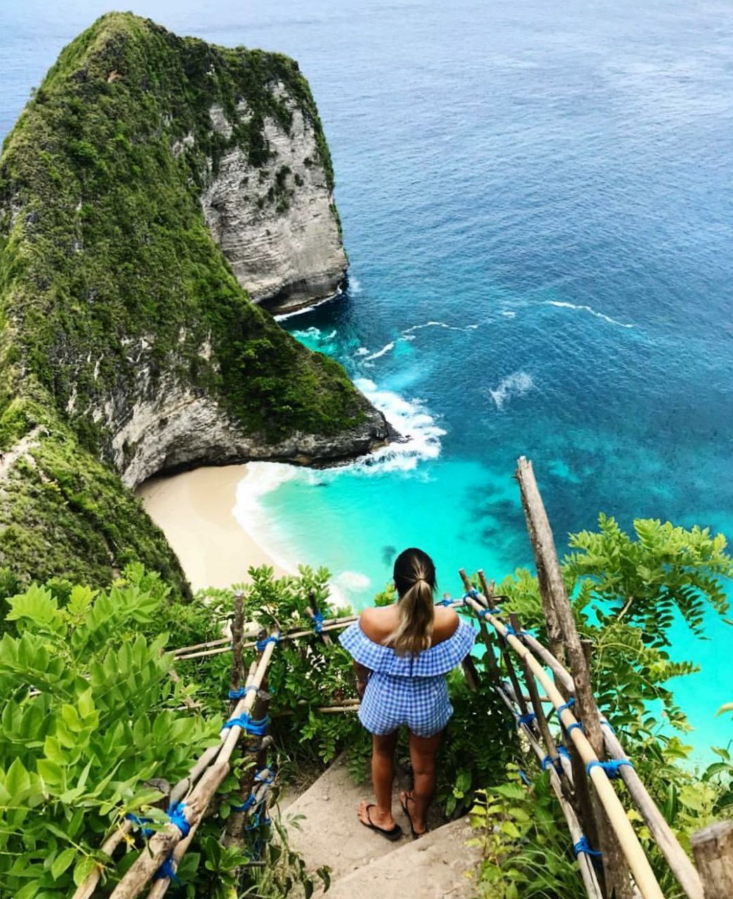 Pesona Nusa Penida Bikin Klepek-Klepek Malaysia