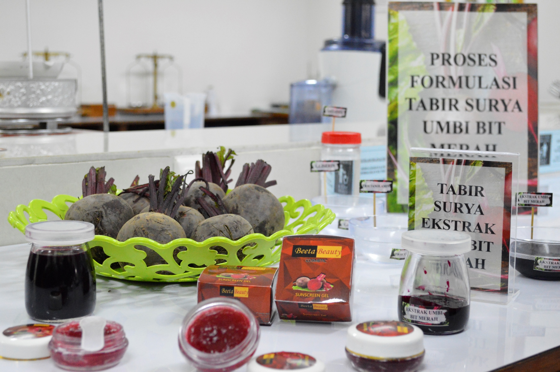 Mahasiswa UKWMS Jadikan Umbi Bit Merah Jadi Skincare