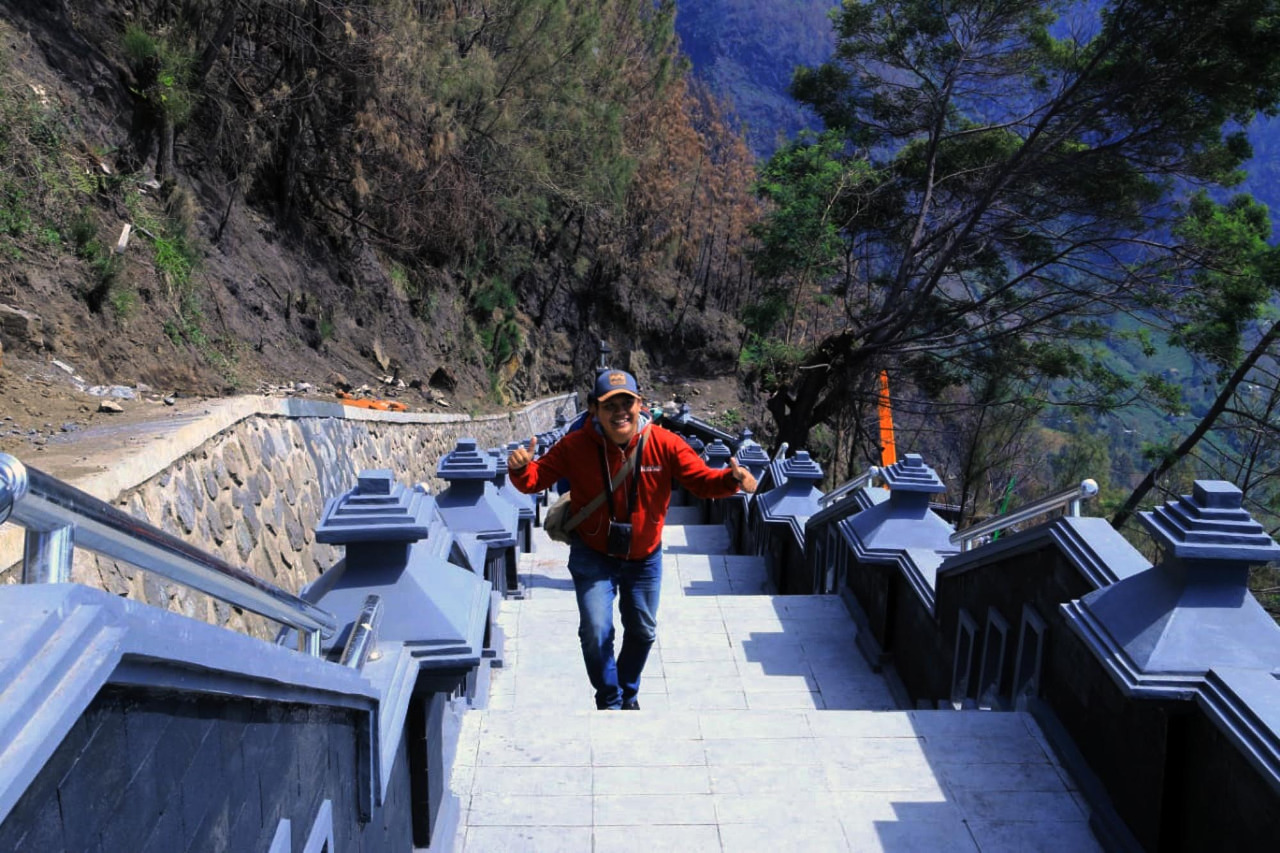 Indahnya Sunrise dan Sunset dari Puncak Seruni Point di Bromo