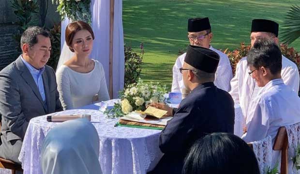 Pacaran 9 Tahun, Pernikahan Diana Pungky hanya Bertahan 7 Tahun