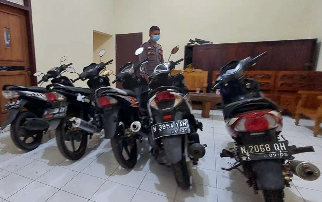 Motor Curian Ditawarkan via FB, 9 Penadah Ditangkap