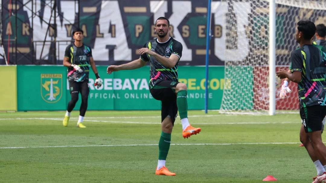 Jelang Lawan Persik, Pertahanan Persebaya Pincang