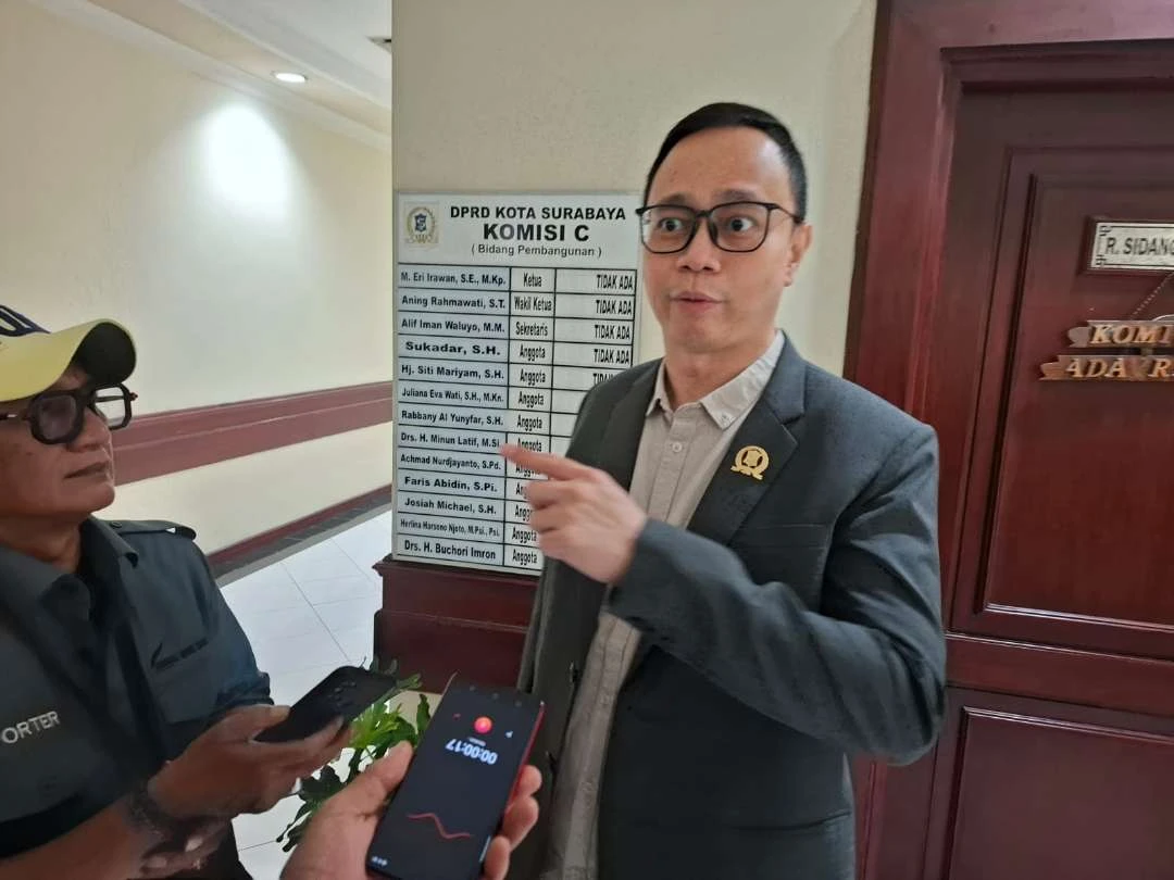 Tak Sumbang PAD Signifikan, DPRD Surabaya Usul Parkir Tepi Jalan Umum Dihapus