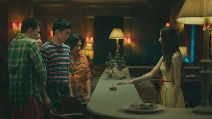 Sinopsis Film 404 Run Run: Makelar Rebutan Hotel Lawan Hantu
