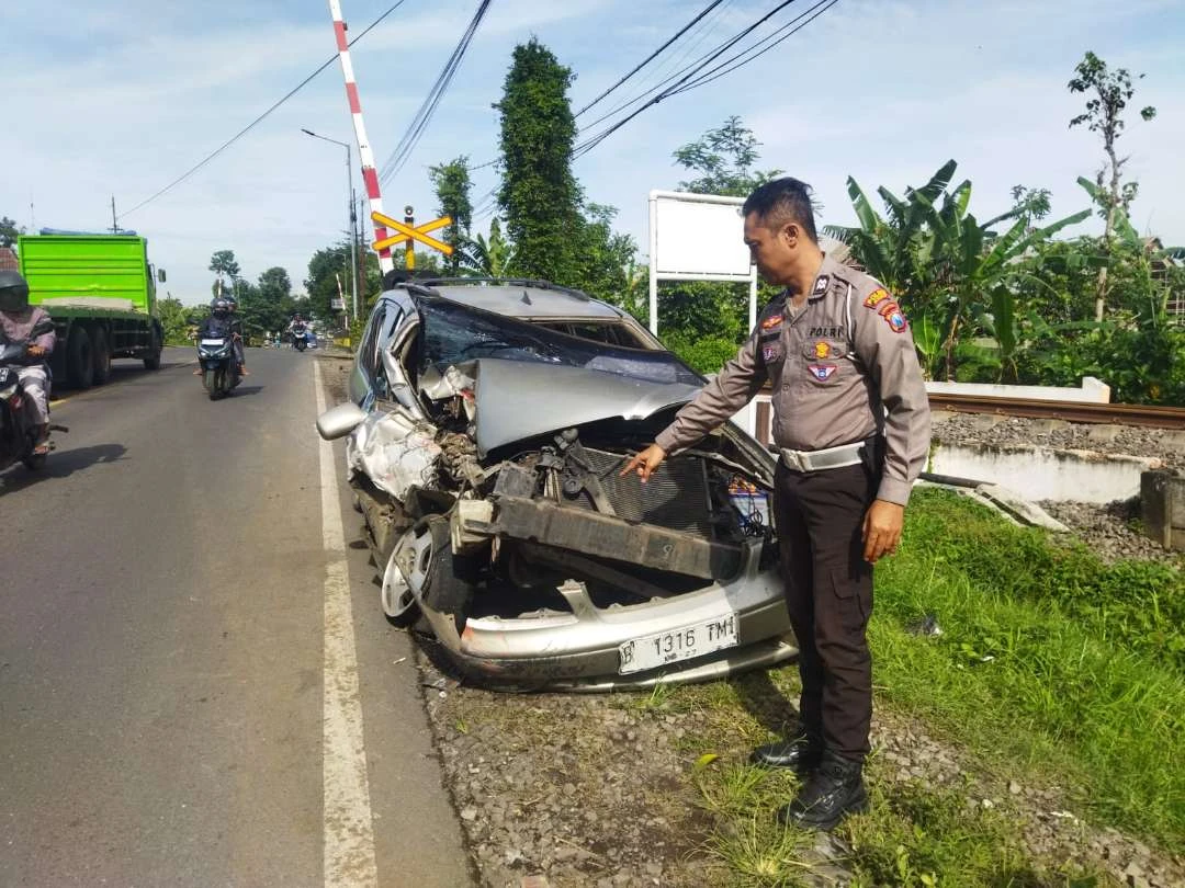 Lalai saat Bertugas, Penjaga Palang Pintu Perlintasan Kereta Api di Jember Terancam Pidana