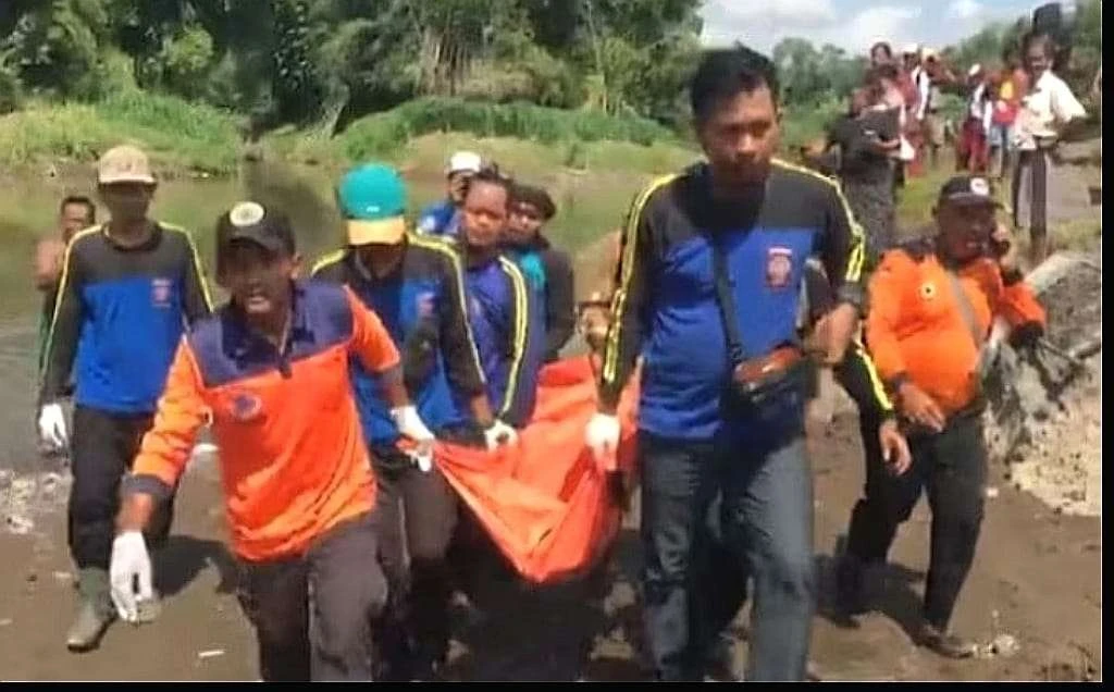 Pria Lansia Hanyut di Sungai Samba Bondowoso Ditemukan Meninggal di Situbondo
