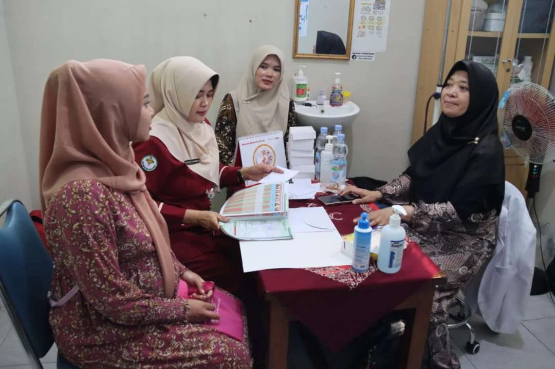 Pemprov Jateng Tangani Korban Banjir Rob Demak dari Pelayanan Kesehatan ...