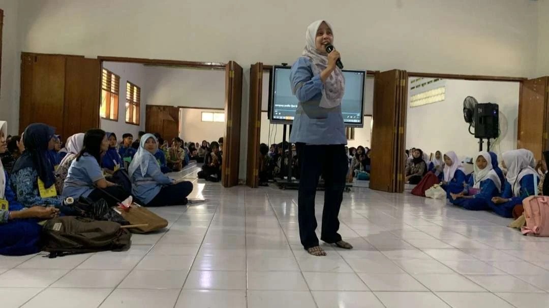 Edukasi Stunting untuk Siswa SMKN 1 Sooko Mojokerto, Bekal Generasi Muda Sebelum Menikah