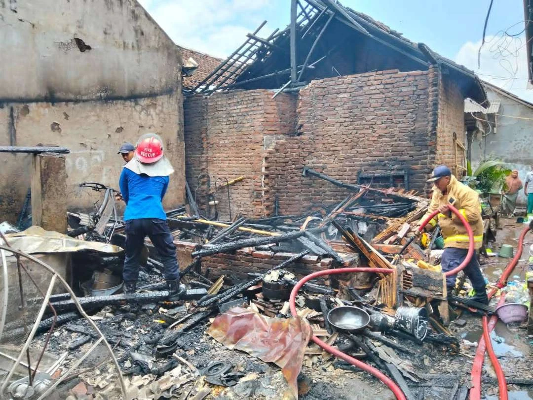 Tujuh Rumah di Jember Terbakar Gara-gara Lupa Matikan Kompor, Kerugian Capai Rp250 Juta