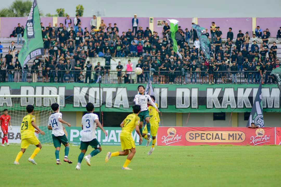 Triple's Kediri Tahan Imbang Persatu Tuban dengan Skor 1-1